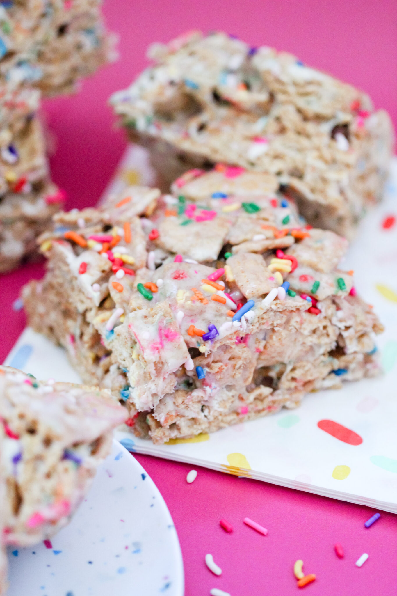Confetti Cinnamon Toast Crunch Bars - Life & Sprinkles by Taryn Camp