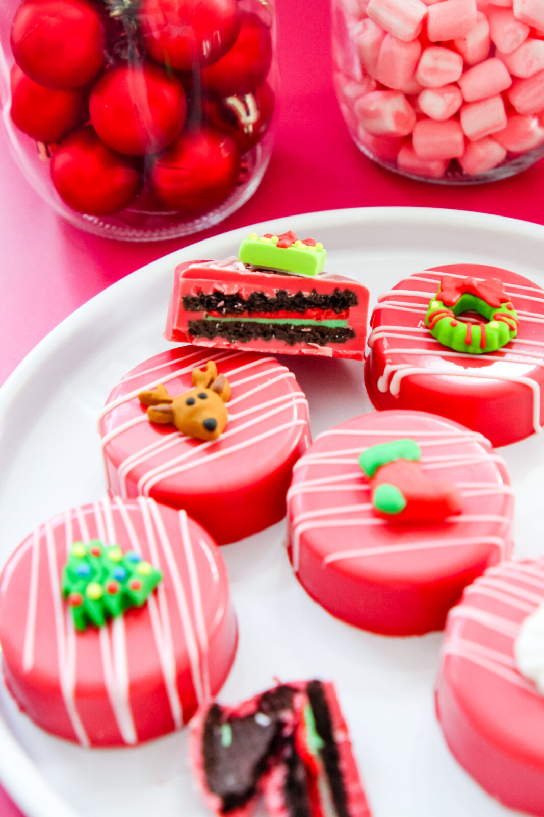 Golden Elf Oreo Surprise Game - Life & Sprinkles by Taryn Camp